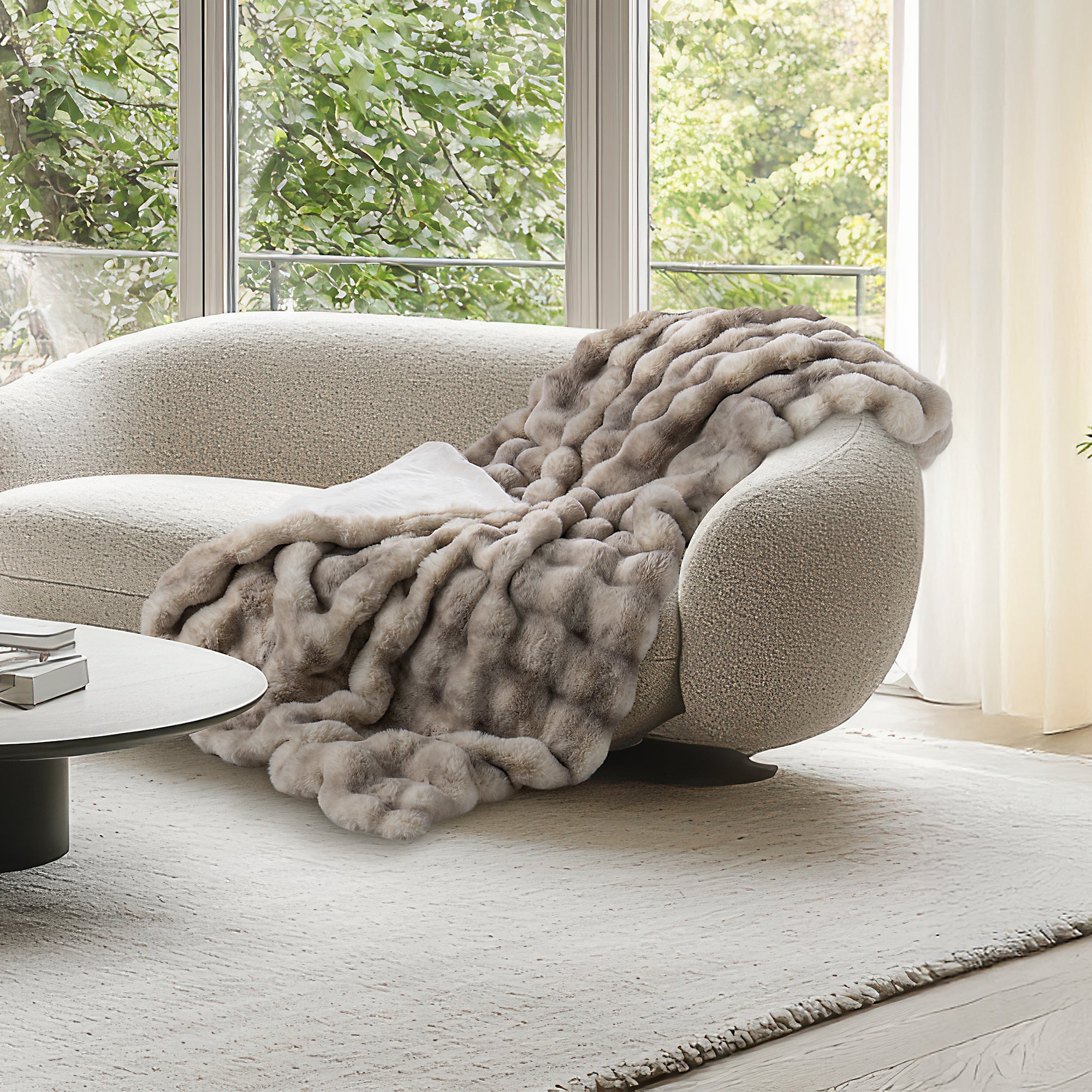 Marble Print Bubble Faux Fur Throw - Driftwood Bubble – Mon Chateau